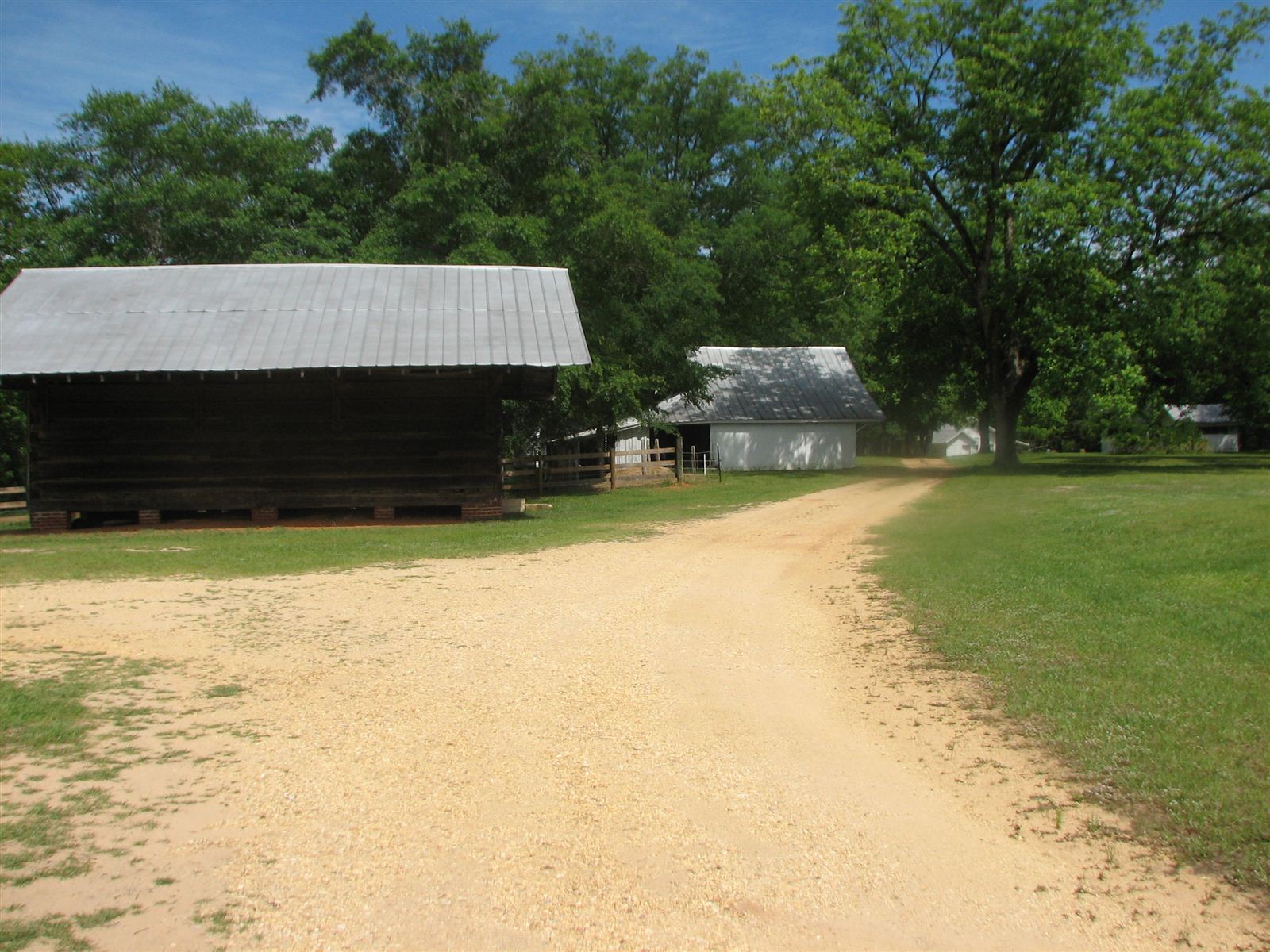 Locations Hub - Folsom Country Stores
