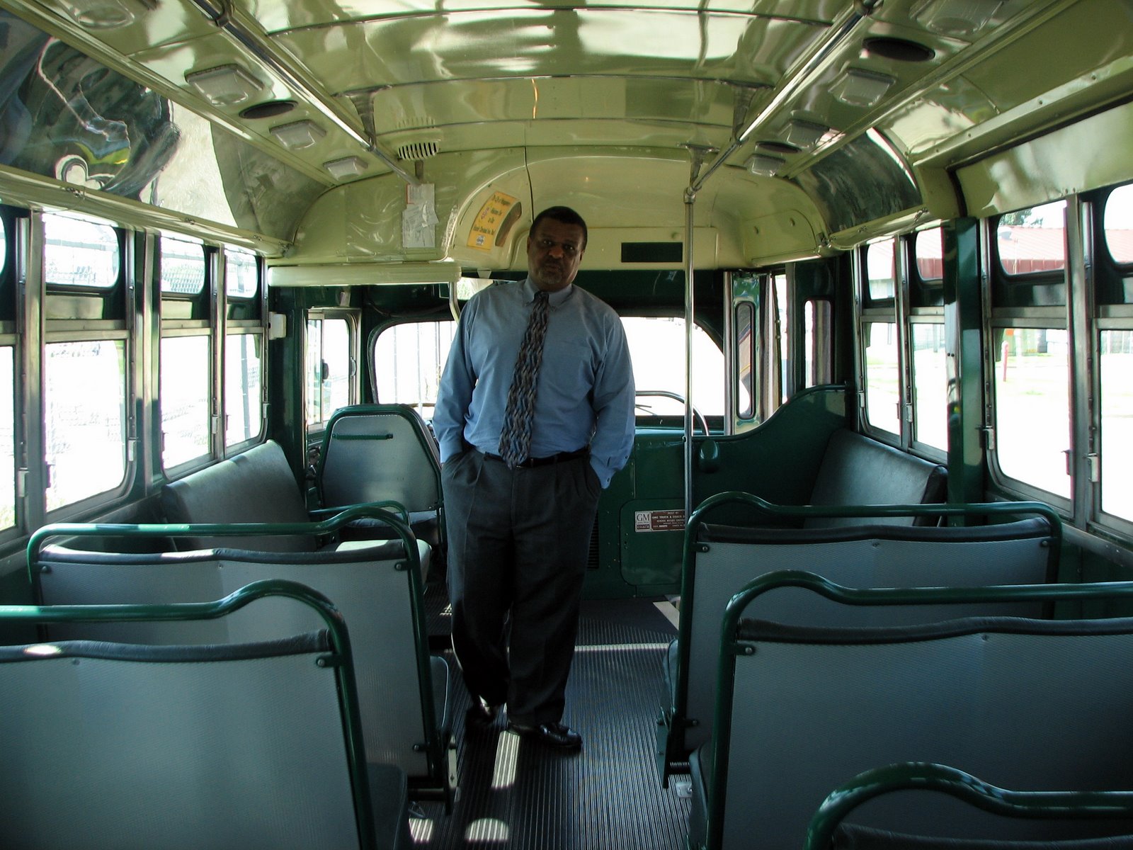 Locations Hub - Montgomery- Cleveland Ave.1955 Period Bus
